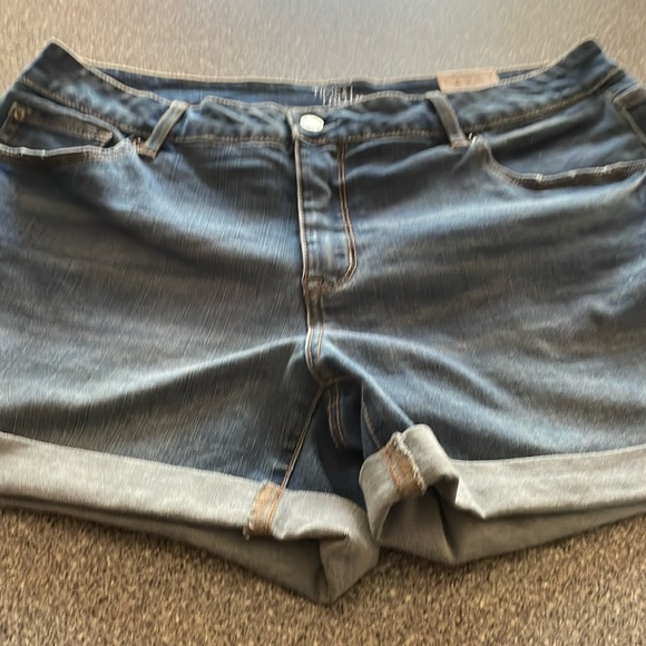 Time and Tru | Shorts | Nwt Time And True Denim Shorts | Poshmark